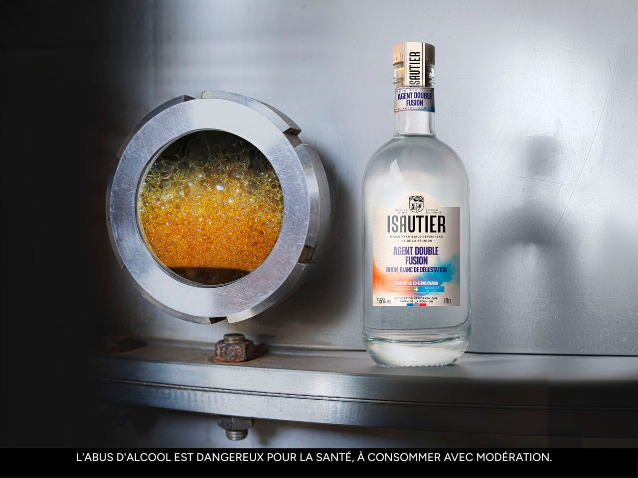 La maison Isautier dévoile l’Agent Double Fusion, un rhum blanc de ...